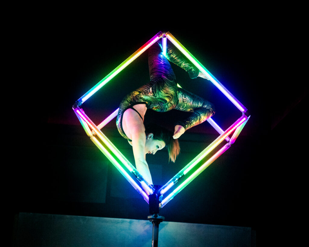 Led Cube – Aerial Art